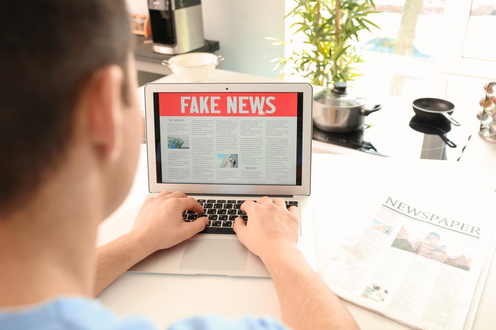 Le problème sur les réseaux sociaux, ce sont les fake news ! - YEPS